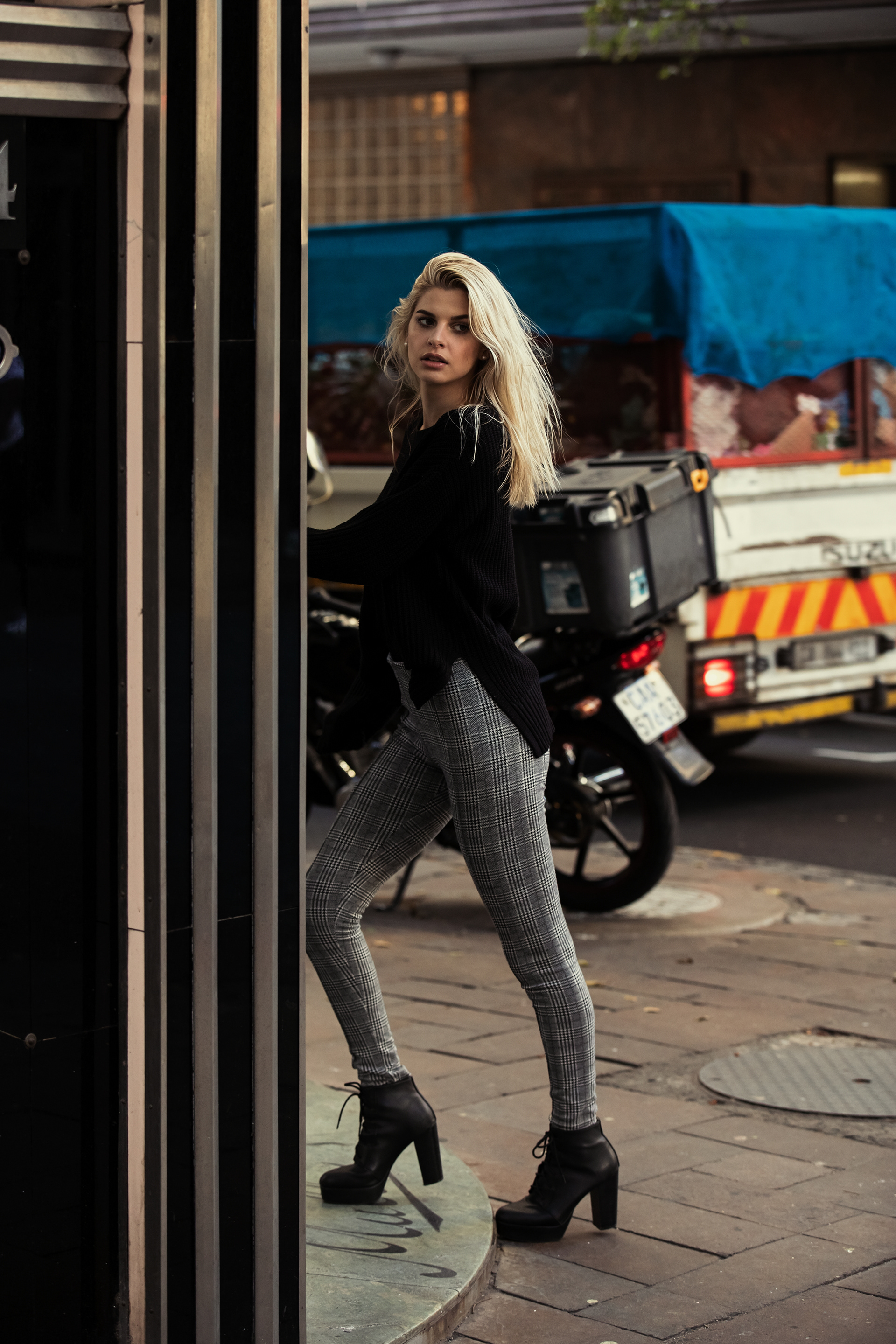 Gary Huddlestone - Test shoot with Mia