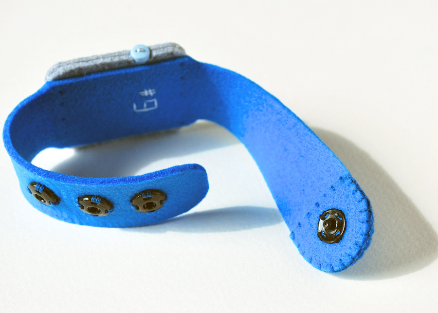 Hine Mizushima - Super Low-Tech Apple Watch