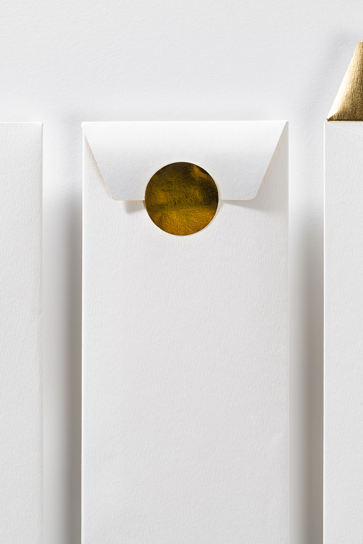 Vébé is a Belgian award-winning curious multidisciplinary designer and ...