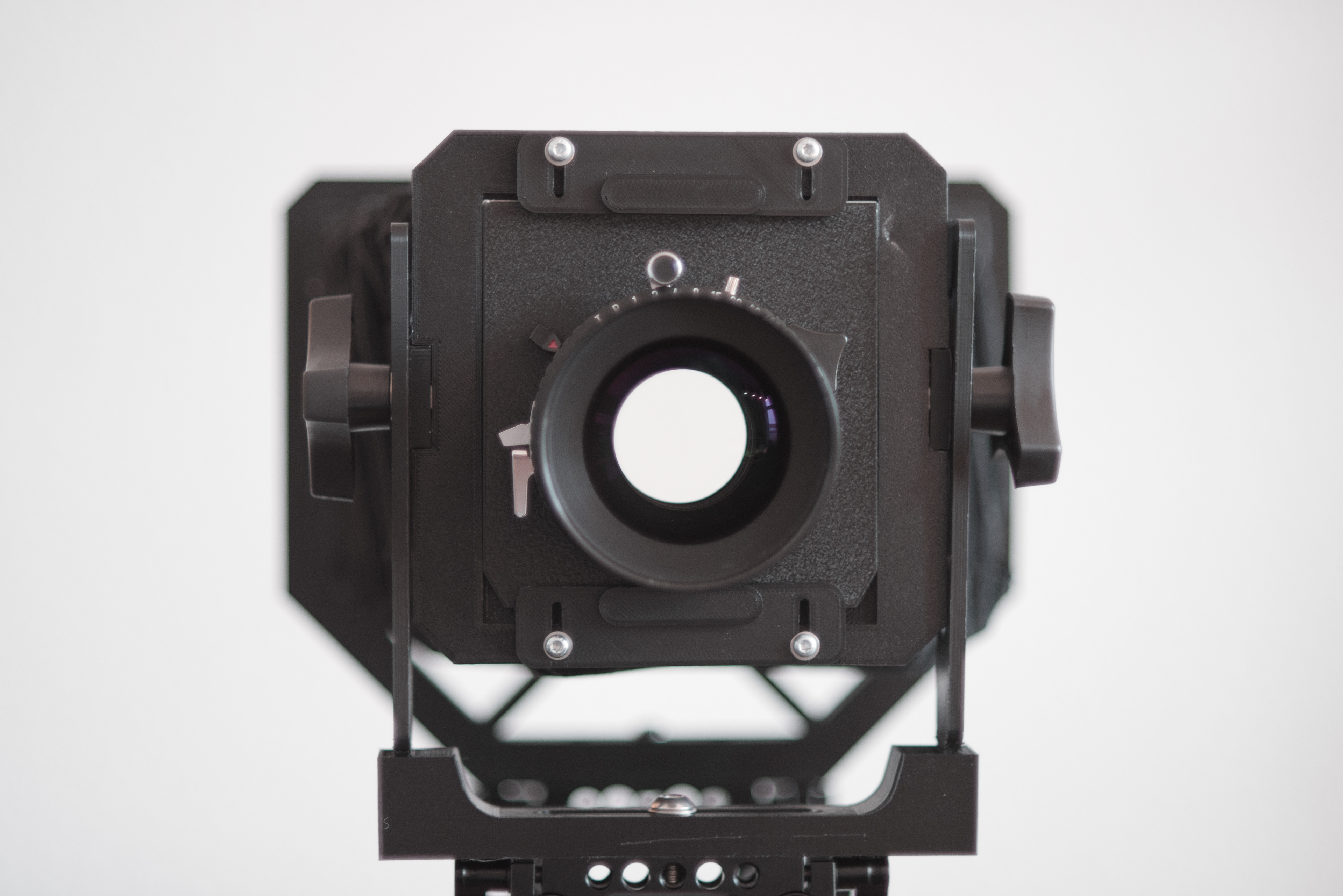 The Berg Camera - a 6x17 medium format camera - The Camera