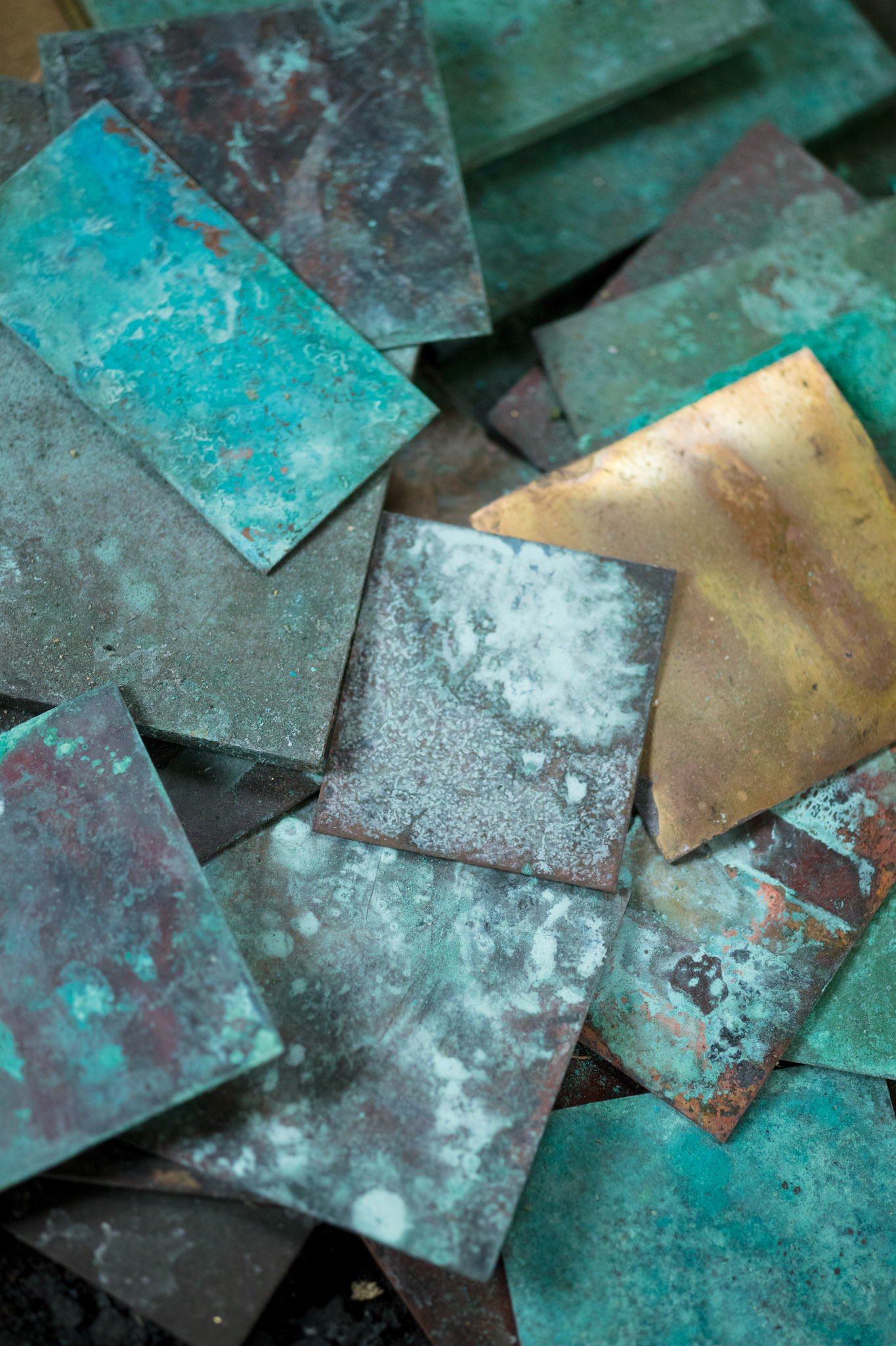 NOBUYOSHIMIYAMOTO - coloring copper