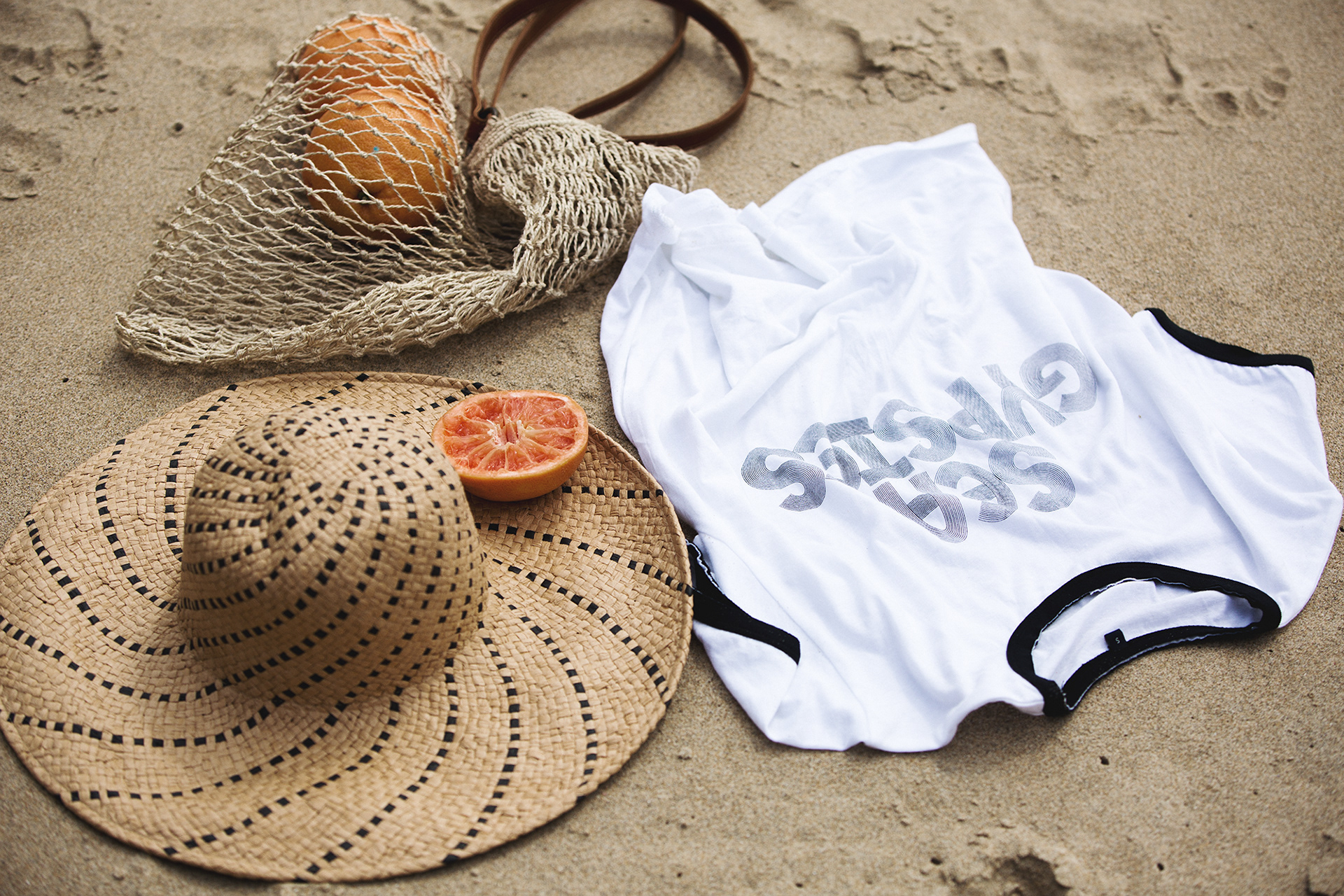 Rachel Rainwater - RETRO FONT GRAPHIC DESIGN