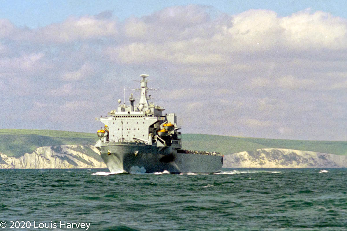 Louis Harvey - My Portfolio - RNR Crewed Minesweepers at Sea - 1991 & 1992
