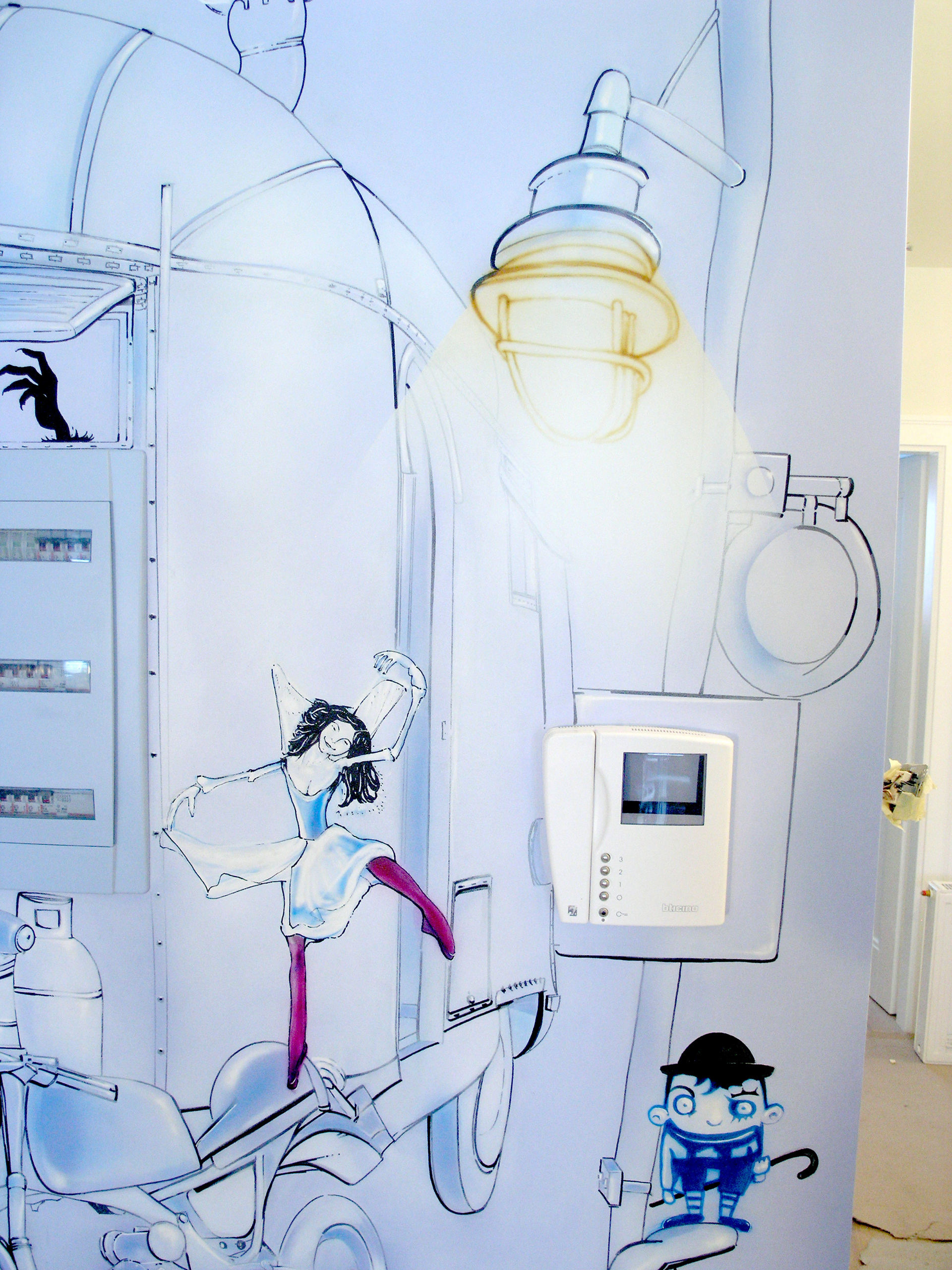 Adam Gadzinowski - creepy freaky wall painting